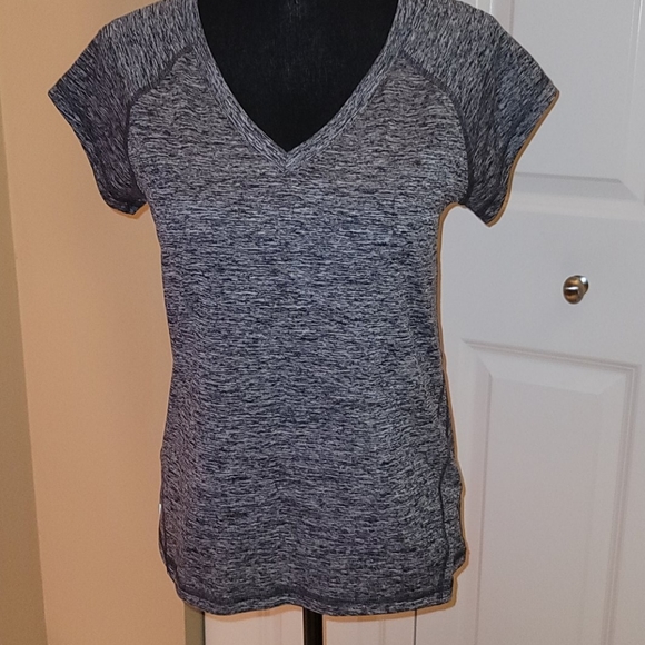 Ideology | Tops | 522 Ideology Rapid Dry Performance Tshirt | Poshmark